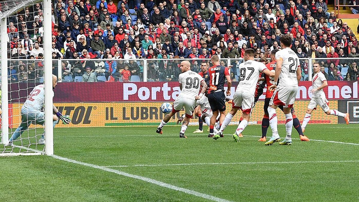 Genoa, tre punti da A
