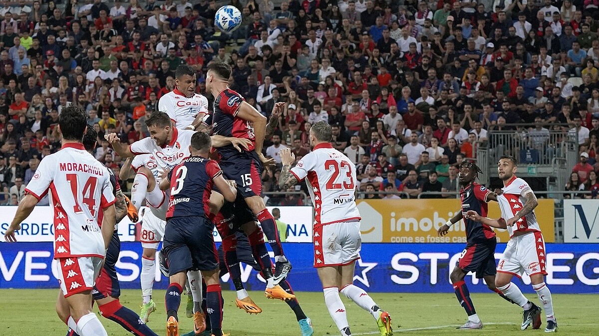 E' il giorno di Bari-Cagliari
